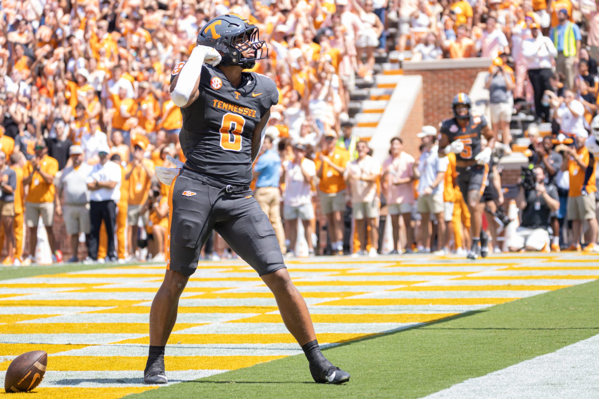Tennessee Tight End Missing Fourth Straight Game, Rivalry Showdown With ...