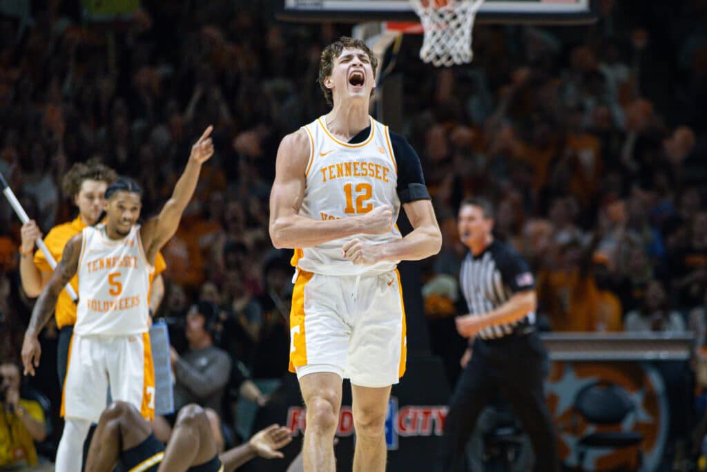 Tennessee Basketball Coach Teases 'Jumbo-Sized' Lineup | Rocky Top Insider