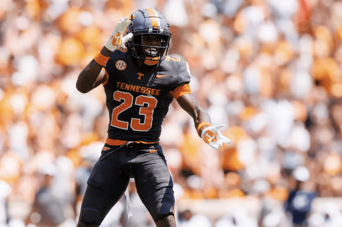 Ranking Each Tennessee Football Uniform in the 'Smokey Grey' Series ...