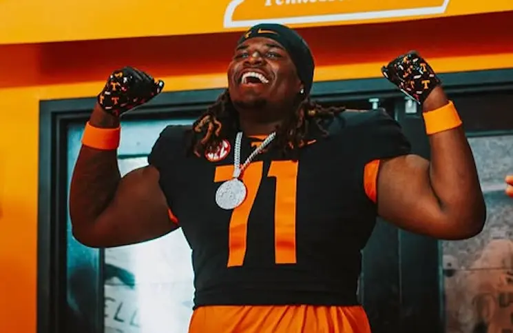 Tennessee Football Lands Four-Star Offensive Line Commitment Q'Mari ...